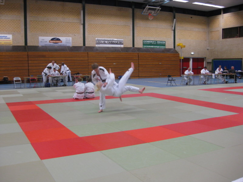 Geslaagd voor het 1e dan examen – Budo Ryu Rotterdam